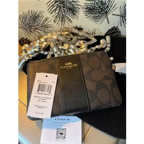 Corner Zip Wristlets Style 58035 Love Gift Christmas by Coach | Fash Direct