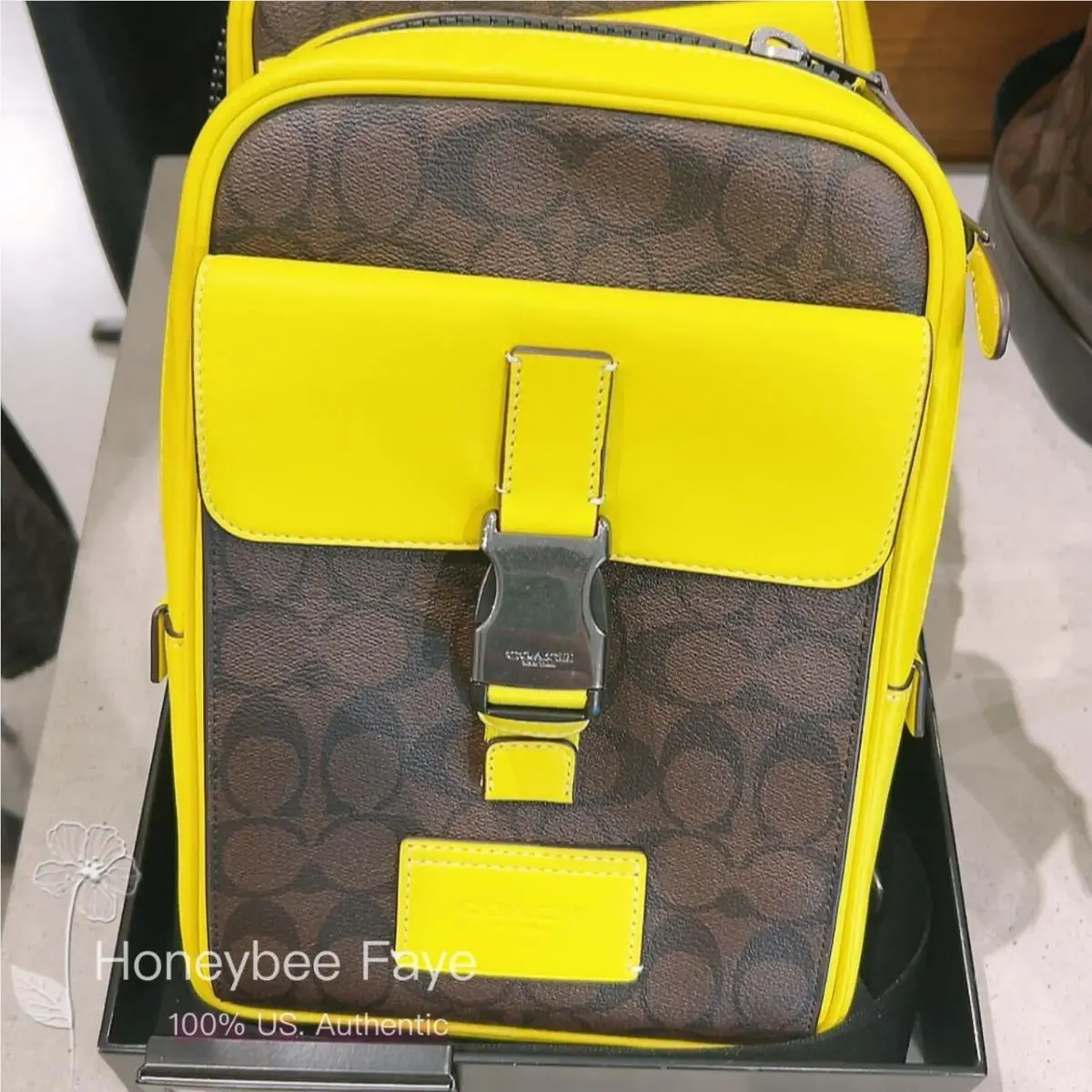 Men`s Track Pack In Colorblock/ Signature Canvas by Coach | Fash Direct